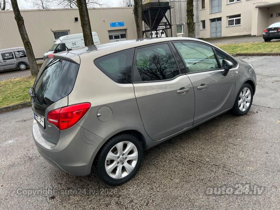 Yellow Opel Meriva 2011 in Narva, with an engine capacity of 1.70 L and mileage of 292 thousand km for 2499 €, photo 14 on AUTOMOTO.COM.LV