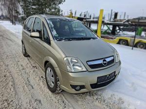 Yellow Opel Meriva 2008 in Marijampole, with an engine capacity of 1.40 L and mileage of 210 thousand km for 1350 €, photo  on AUTOMOTO.COM.LV