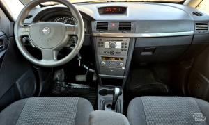 Yellow Opel Meriva 2008 in Siauliai, with an engine capacity of 1.60 L and mileage of 190 thousand km for 2250 €, photo 10 on AUTOMOTO.COM.LV
