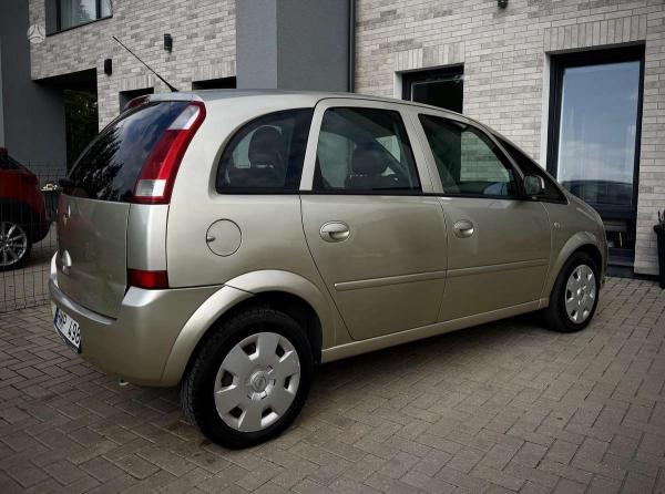 Yellow Opel Meriva 2009 in Vilnius, with an engine capacity of 1.60 L and mileage of 120 thousand km for 1490 €, photo 5 on AUTOMOTO.COM.LV
