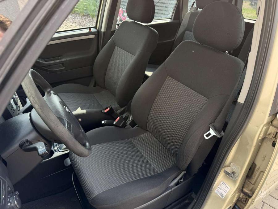 Dzeltens Opel Meriva 2009 Viļņa, ar dzinēja tilpumu 1.60 L un nobraukumu 120 tūkst. km par 1490 €, foto 13 vietnē AUTOMOTO.COM.LV