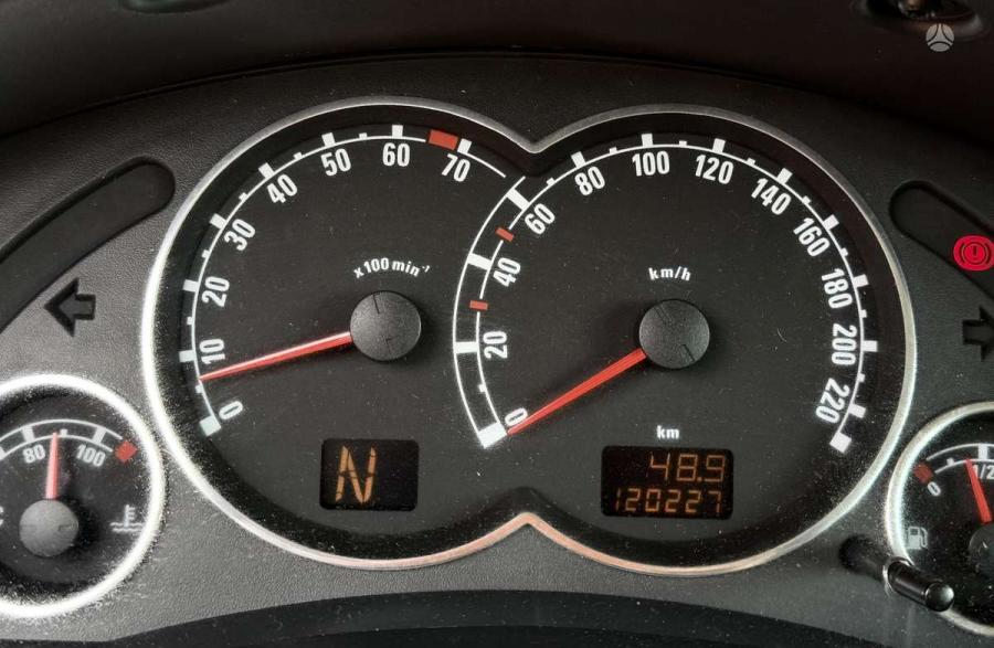 Dzeltens Opel Meriva 2009 Viļņa, ar dzinēja tilpumu 1.60 L un nobraukumu 120 tūkst. km par 1490 €, foto 16 vietnē AUTOMOTO.COM.LV