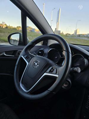 Yellow Opel Meriva 2013 in Utena, with an engine capacity of 1.69 L and mileage of 169 thousand km for 3750 €, photo 20 on AUTOMOTO.COM.LV