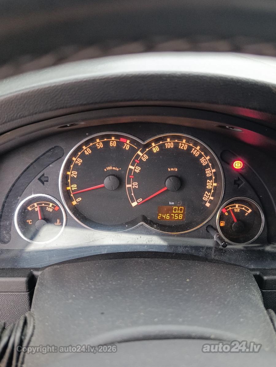 Dzeltens Opel Meriva 2009 Kehra, ar dzinēja tilpumu 1.60 L un nobraukumu 0 tūkst. km par 1800 €, foto 11 vietnē AUTOMOTO.COM.LV