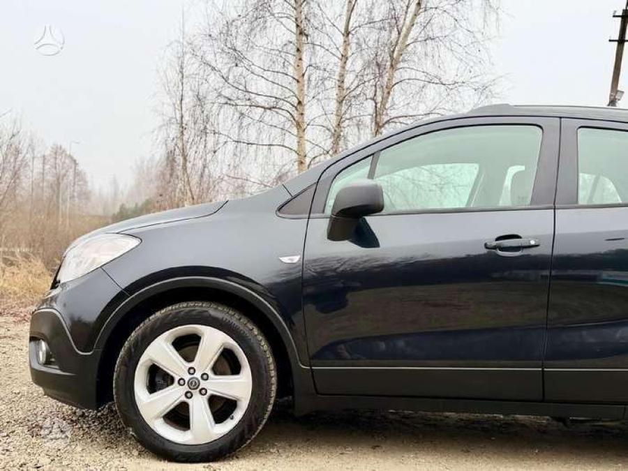 Black Opel Mokka 2013 in Siauliai, with an engine capacity of 1.36 L and mileage of 158 thousand km for 6950 €, photo 10 on AUTOMOTO.COM.LV