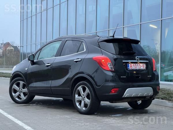 Black Opel Mokka 2013 in Rezekne, with an engine capacity of 1.70 L and mileage of 274 thousand km for 7950 €, photo 4 on AUTOMOTO.COM.LV