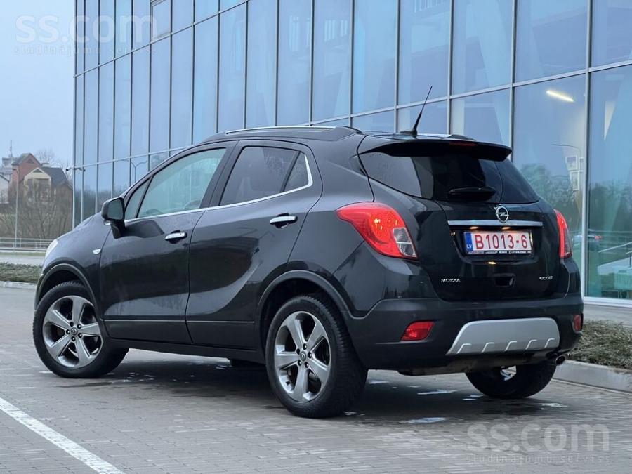 Black Opel Mokka 2013 in Rezekne, with an engine capacity of 1.70 L and mileage of 274 thousand km for 7950 €, photo 4 on AUTOMOTO.COM.LV