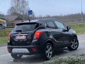 Black Opel Mokka 2013 in Rezekne, with an engine capacity of 1.70 L and mileage of 274 thousand km for 7950 €, photo 6 on AUTOMOTO.COM.LV