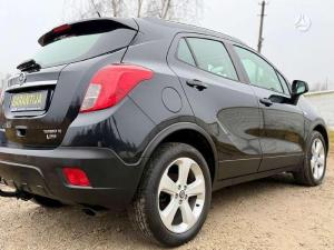 Black Opel Mokka 2013 in Siauliai, with an engine capacity of 1.36 L and mileage of 158 thousand km for 4999 €, photo 8 on AUTOMOTO.COM.LV
