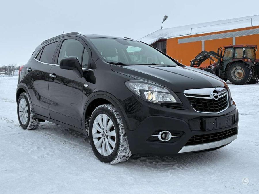Black Opel Mokka 2013 in Marijampole, with an engine capacity of 1.70 L and mileage of 251 thousand km for 4950 €, photo 3 on AUTOMOTO.COM.LV