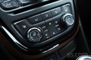 Black Opel Mokka 2013 in Riga, with an engine capacity of 1.40 L and mileage of 0 thousand km for 7995 €, photo 17 on AUTOMOTO.COM.LV