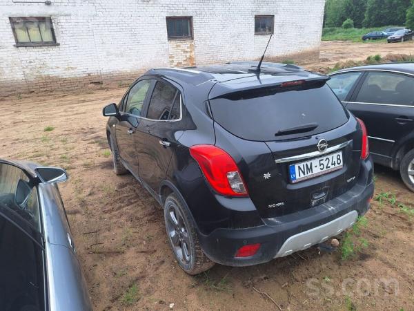 Black Opel Mokka 2013 in Ventspils, with an engine capacity of 1.70 L and mileage of 230 thousand km for 3500 €, photo 3 on AUTOMOTO.COM.LV