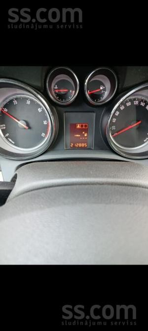 Melns Opel Mokka 2013 Saldus, ar dzinēja tilpumu 1.70 L un nobraukumu 213 tūkst. km par 5500 €, foto 6 vietnē AUTOMOTO.COM.LV