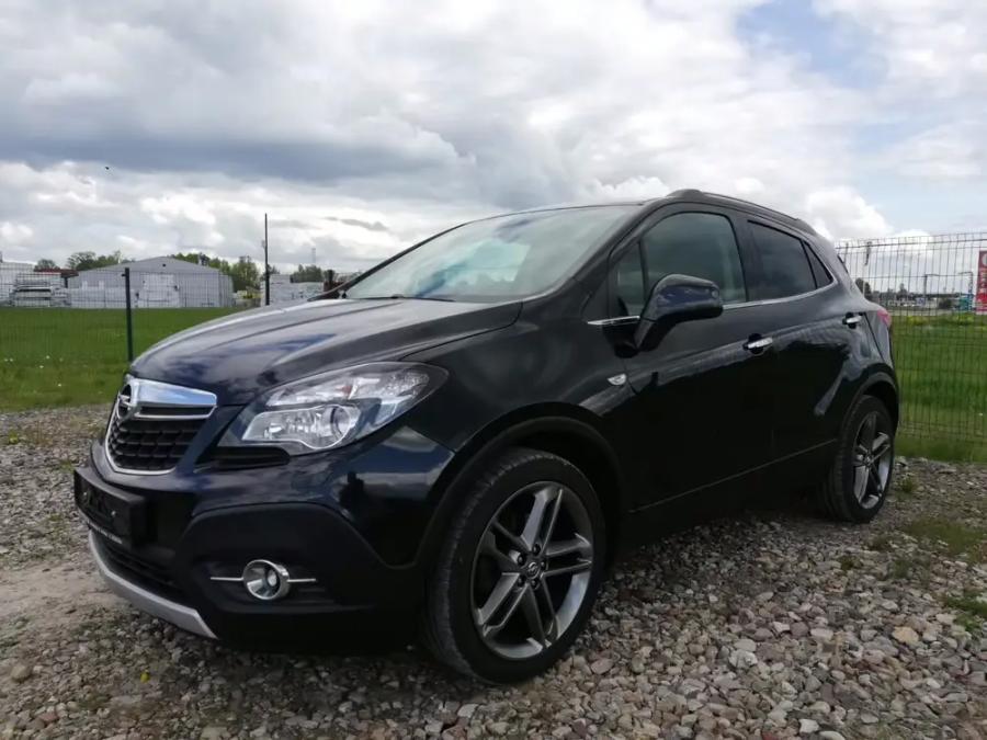 Black Opel Mokka 2013 in Saldus, with an engine capacity of 1.70 L and mileage of 165 thousand km for 8800 €, photo 1 on AUTOMOTO.COM.LV