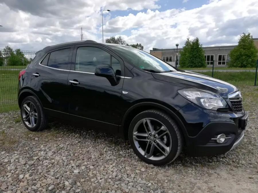 Black Opel Mokka 2013 in Saldus, with an engine capacity of 1.70 L and mileage of 165 thousand km for 8800 €, photo 5 on AUTOMOTO.COM.LV