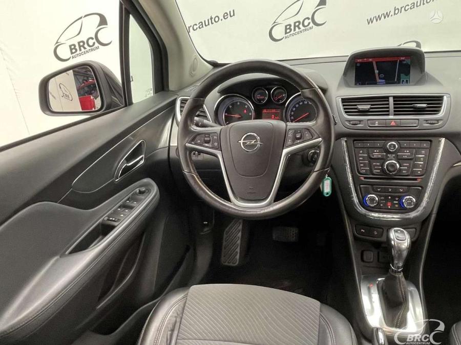 Black Opel Mokka 2013 in Vilnius, with an engine capacity of 1.69 L and mileage of 118 thousand km for 5900 €, photo 15 on AUTOMOTO.COM.LV