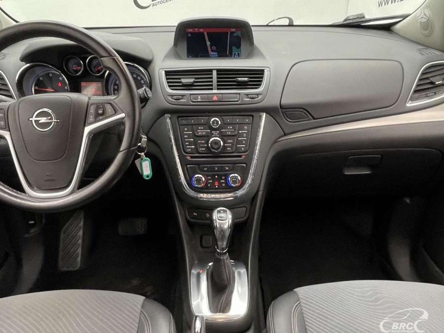 Black Opel Mokka 2013 in Vilnius, with an engine capacity of 1.69 L and mileage of 118 thousand km for 5900 €, photo 16 on AUTOMOTO.COM.LV