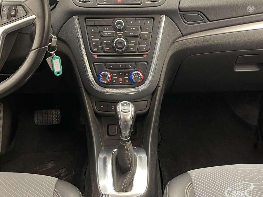 Black Opel Mokka 2013 in Vilnius, with an engine capacity of 1.69 L and mileage of 118 thousand km for 5900 €, photo 19 on AUTOMOTO.COM.LV