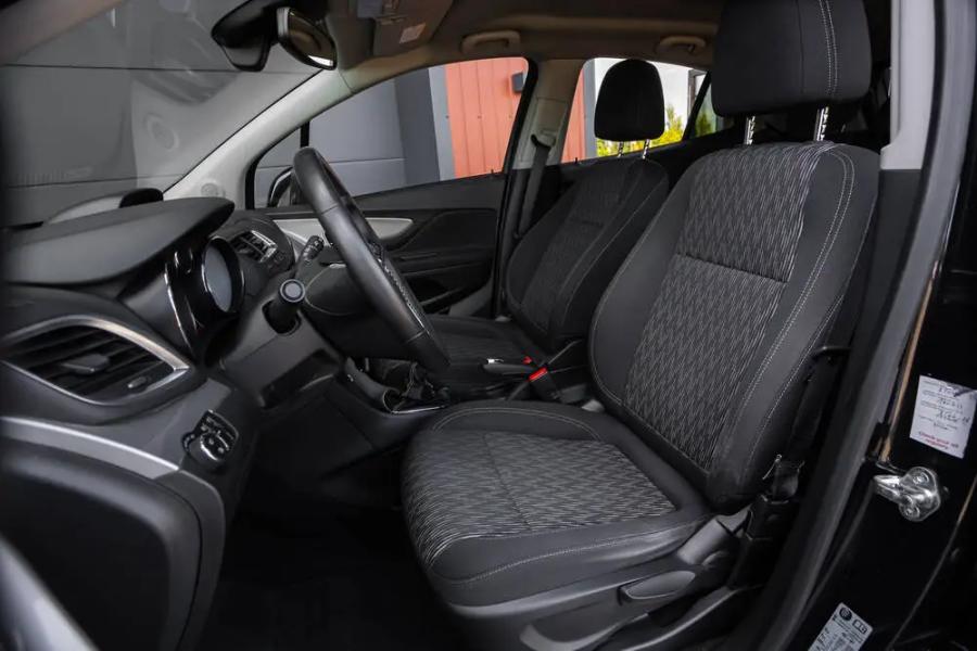 Melns Opel Mokka 2013 Jelgava, ar dzinēja tilpumu 1.60 L un nobraukumu 174 tūkst. km par 6500 €, foto 8 vietnē AUTOMOTO.COM.LV