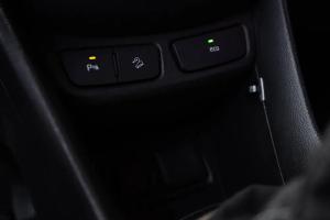 Melns Opel Mokka 2013 Jelgava, ar dzinēja tilpumu 1.60 L un nobraukumu 174 tūkst. km par 6500 €, foto 12 vietnē AUTOMOTO.COM.LV