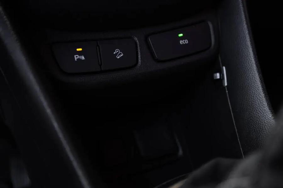 Melns Opel Mokka 2013 Jelgava, ar dzinēja tilpumu 1.60 L un nobraukumu 174 tūkst. km par 6500 €, foto 12 vietnē AUTOMOTO.COM.LV