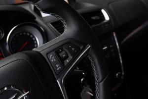 Melns Opel Mokka 2013 Jelgava, ar dzinēja tilpumu 1.60 L un nobraukumu 174 tūkst. km par 6500 €, foto 19 vietnē AUTOMOTO.COM.LV