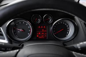 Melns Opel Mokka 2013 Jelgava, ar dzinēja tilpumu 1.60 L un nobraukumu 174 tūkst. km par 6500 €, foto 21 vietnē AUTOMOTO.COM.LV