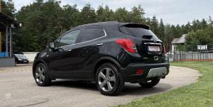 Black Opel Mokka 2013 in Druskininkai, with an engine capacity of 1.69 L and mileage of 179 thousand km for 7350 €, photo 4 on AUTOMOTO.COM.LV