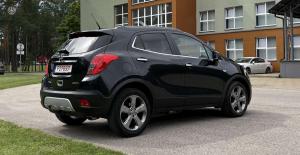 Black Opel Mokka 2013 in Druskininkai, with an engine capacity of 1.69 L and mileage of 179 thousand km for 7350 €, photo 11 on AUTOMOTO.COM.LV