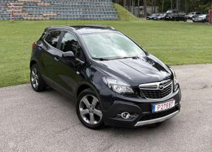 Black Opel Mokka 2013 in Druskininkai, with an engine capacity of 1.69 L and mileage of 179 thousand km for 7350 €, photo 13 on AUTOMOTO.COM.LV