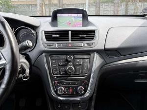 Black Opel Mokka 2013 in Druskininkai, with an engine capacity of 1.69 L and mileage of 179 thousand km for 7350 €, photo 24 on AUTOMOTO.COM.LV