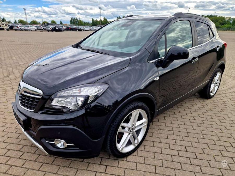 Black Opel Mokka 2013 in Marijampole, with an engine capacity of 1.69 L and mileage of 240 thousand km for 5949 €, photo 3 on AUTOMOTO.COM.LV