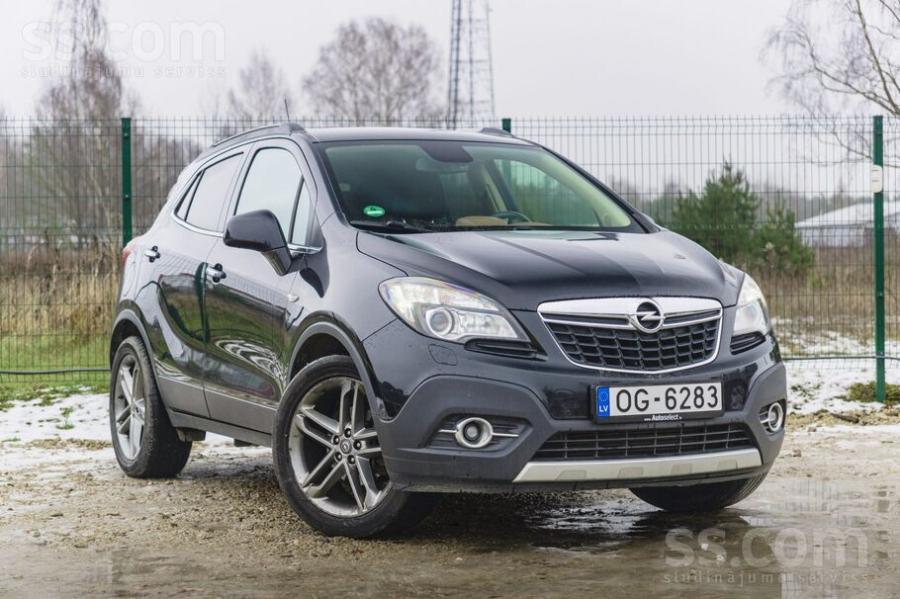 Black Opel Mokka 2014 in Riga, with an engine capacity of 1.70 L and mileage of 139 thousand km for 9890 €, photo 3 on AUTOMOTO.COM.LV