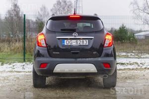 Black Opel Mokka 2014 in Riga, with an engine capacity of 1.70 L and mileage of 139 thousand km for 9890 €, photo 5 on AUTOMOTO.COM.LV