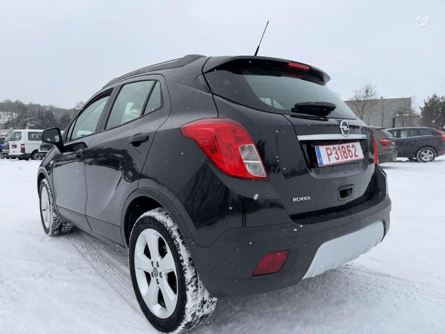 Melns Opel Mokka 2014 Alīta, ar dzinēja tilpumu 1.60 L un nobraukumu 230 tūkst. km par 7600 €, foto 12 vietnē AUTOMOTO.COM.LV