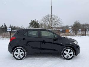Black Opel Mokka 2014 in Alytus, with an engine capacity of 1.60 L and mileage of 236 thousand km for 7250 €, photo 8 on AUTOMOTO.COM.LV