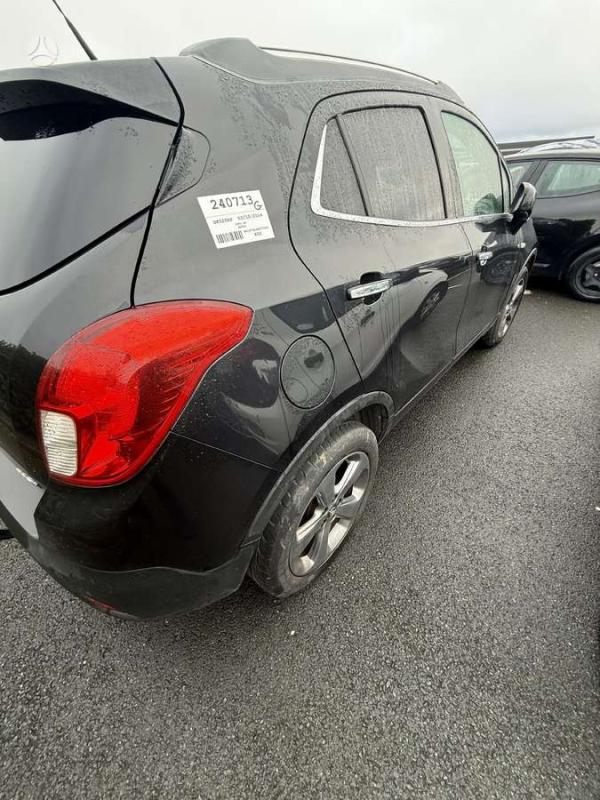 Black Opel Mokka 2014 in Taurage, with an engine capacity of 1.70 L and mileage of 250 thousand km for 3600 €, photo 8 on AUTOMOTO.COM.LV