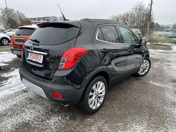 Black Opel Mokka 2014 in Alytus, with an engine capacity of 1.69 L and mileage of 185 thousand km for 8400 €, photo 3 on AUTOMOTO.COM.LV