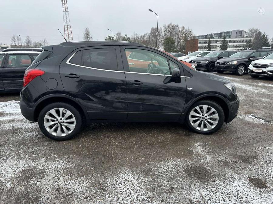 Melns Opel Mokka 2014 Alīta, ar dzinēja tilpumu 1.69 L un nobraukumu 185 tūkst. km par 8400 €, foto 6 vietnē AUTOMOTO.COM.LV