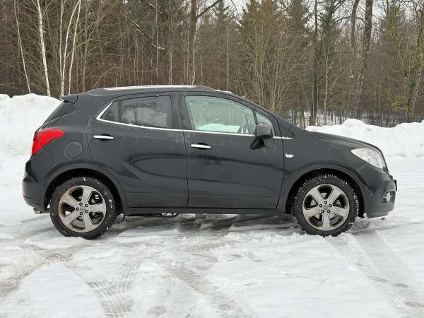 Melns Opel Mokka 2014 Viļņa, ar dzinēja tilpumu 1.69 L un nobraukumu 246 tūkst. km par 5800 €, foto 2 vietnē AUTOMOTO.COM.LV