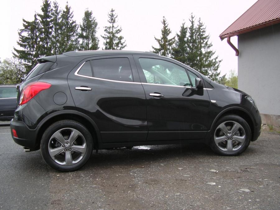 Black Opel Mokka 2014 in Riga, with an engine capacity of 1.70 L and mileage of 143 thousand km for 8950 €, photo 8 on AUTOMOTO.COM.LV