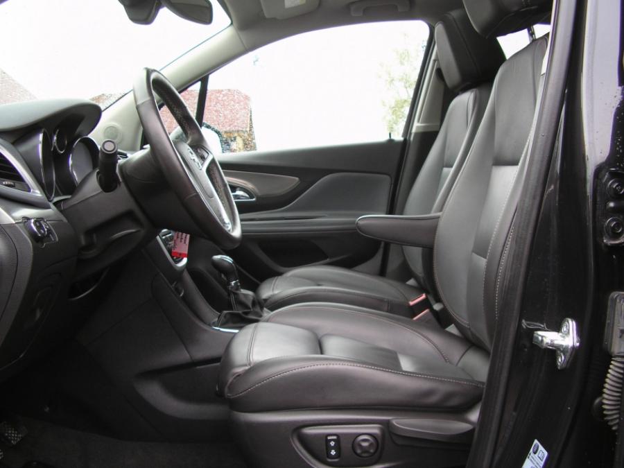 Black Opel Mokka 2014 in Riga, with an engine capacity of 1.70 L and mileage of 143 thousand km for 8950 €, photo 20 on AUTOMOTO.COM.LV