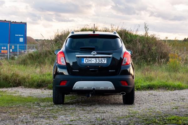 Melns Opel Mokka 2014 Rīga, ar dzinēja tilpumu 1.70 L un nobraukumu 102 tūkst. km par 8995 €, foto 6 vietnē AUTOMOTO.COM.LV