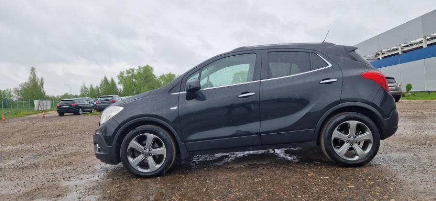 Black Opel Mokka 2014 in Riga, with an engine capacity of 1.70 L and mileage of 209 thousand km for 7950 €, photo 3 on AUTOMOTO.COM.LV