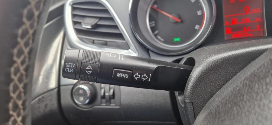 Black Opel Mokka 2014 in Riga, with an engine capacity of 1.70 L and mileage of 209 thousand km for 7950 €, photo 26 on AUTOMOTO.COM.LV