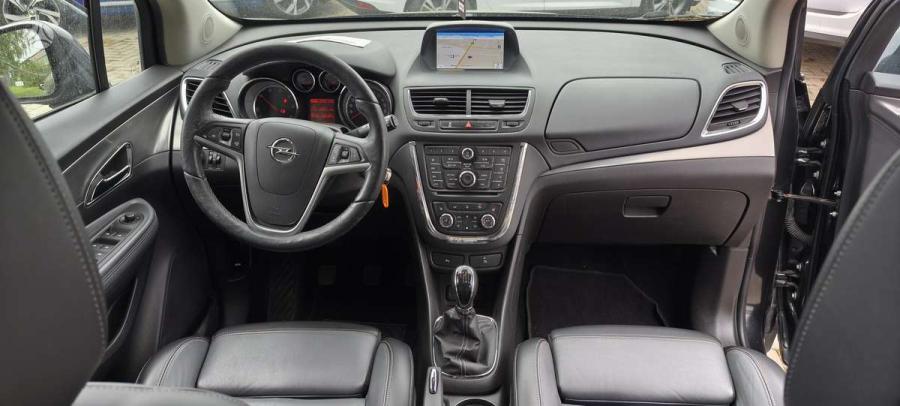 Black Opel Mokka 2014 in Taurage, with an engine capacity of 1.69 L and mileage of 230 thousand km for 5500 €, photo 8 on AUTOMOTO.COM.LV