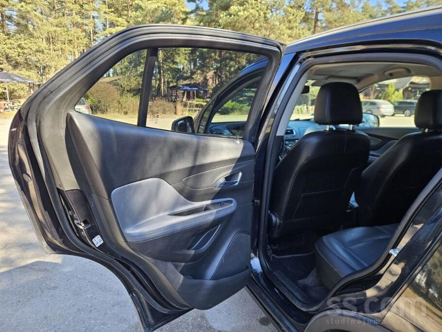 Melns Opel Mokka 2014 Rīga, ar dzinēja tilpumu 1.70 L un nobraukumu 234 tūkst. km par 7650 €, foto 23 vietnē AUTOMOTO.COM.LV