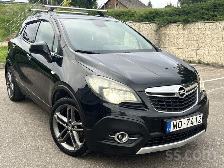 Black Opel Mokka 2014 in Daugavpils, with an engine capacity of 1.70 L and mileage of 249 thousand km for 5950 €, photo 3 on AUTOMOTO.COM.LV
