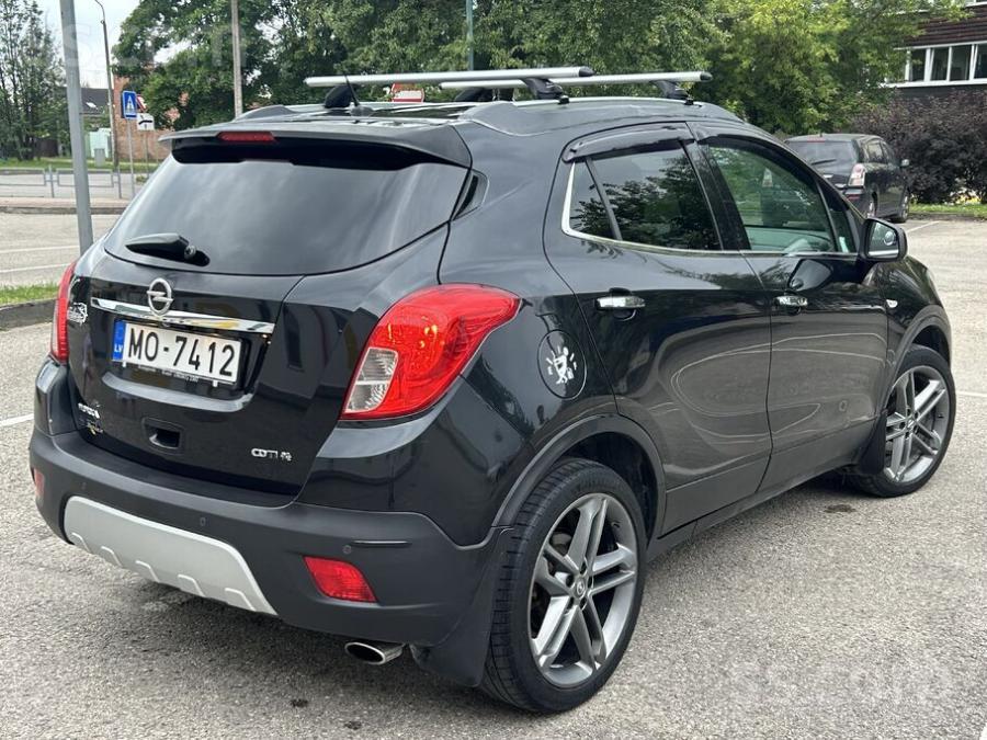 Black Opel Mokka 2014 in Daugavpils, with an engine capacity of 1.70 L and mileage of 249 thousand km for 5950 €, photo 6 on AUTOMOTO.COM.LV