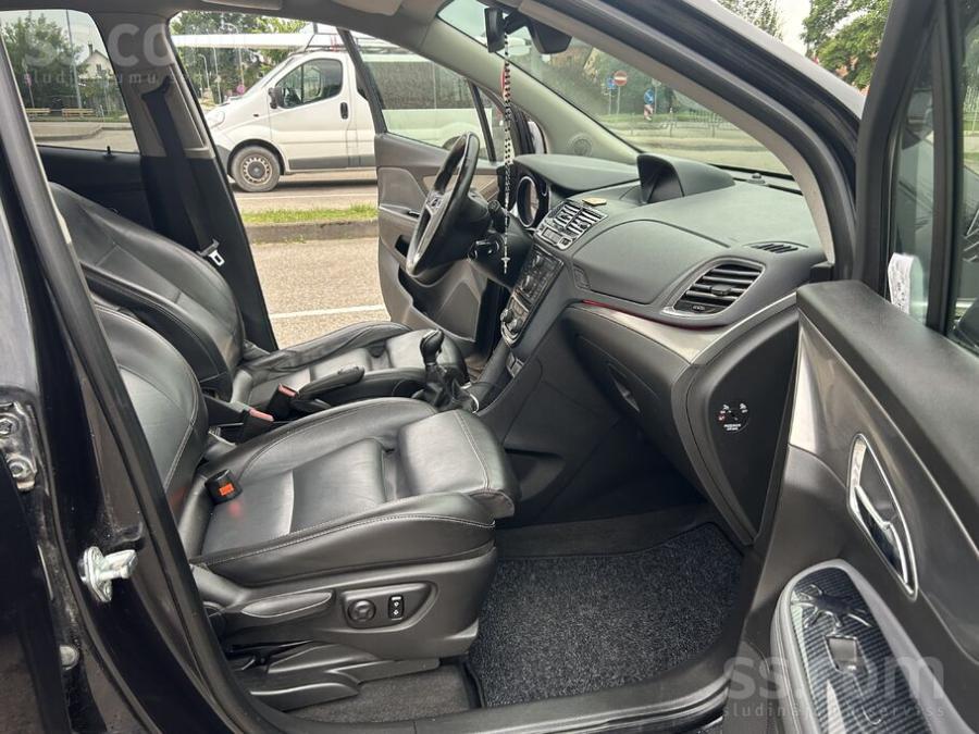 Black Opel Mokka 2014 in Daugavpils, with an engine capacity of 1.70 L and mileage of 249 thousand km for 5950 €, photo 18 on AUTOMOTO.COM.LV